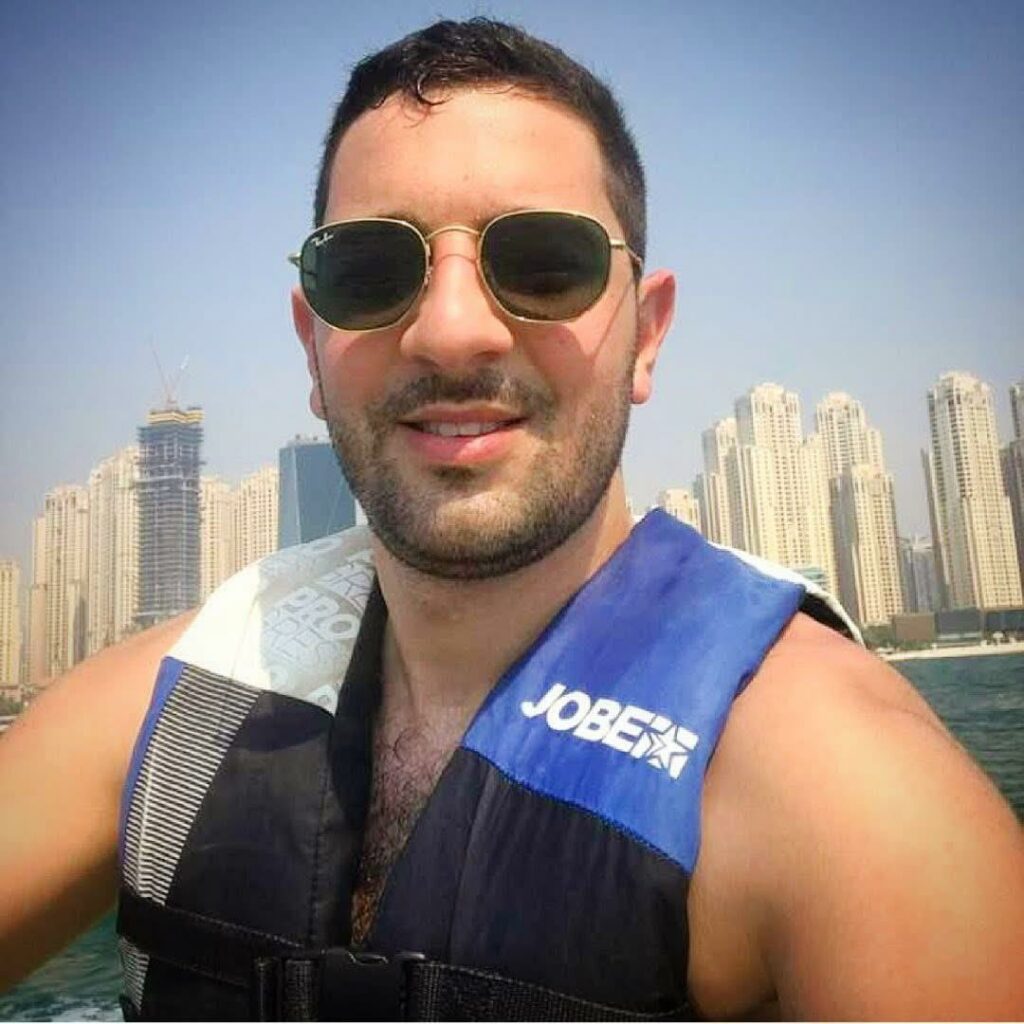 Evadió MILLONES al FISCO; montó una empresa, OSCORP TECHNOLOGY, y manda fabricar productos con ...