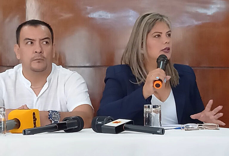 Condones azules: PLRA denuncia “persecución política” tras no ...